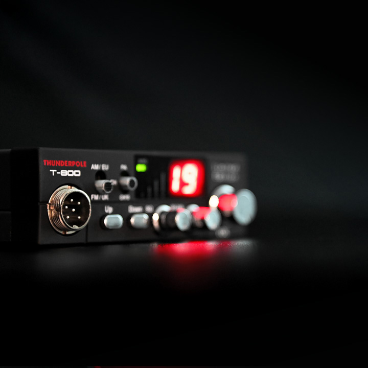 Thunderpole T-800 CB Radio | THUNDERPOLE